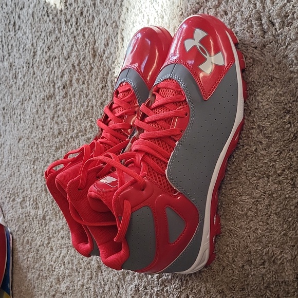 Under Armour | Shoes | Nwt Under Armour Spine Heater Mid Gray And Red ...
